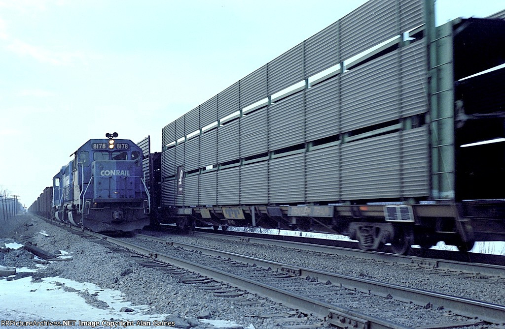 CR GP38-2 8178